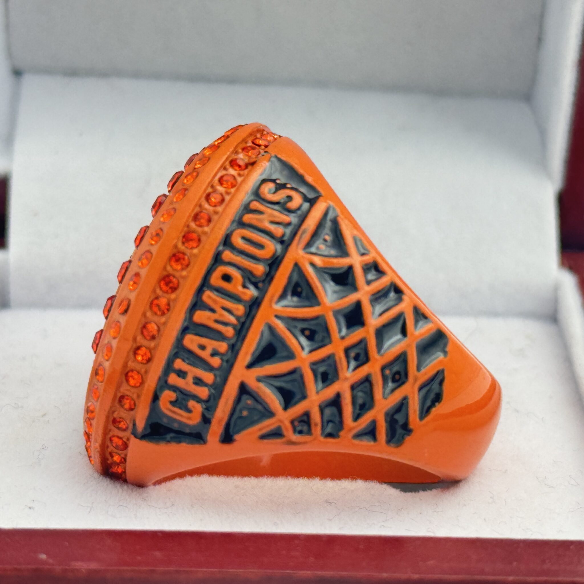 BASKETBALL RINGS - Championship Rings, Medals & Awards
