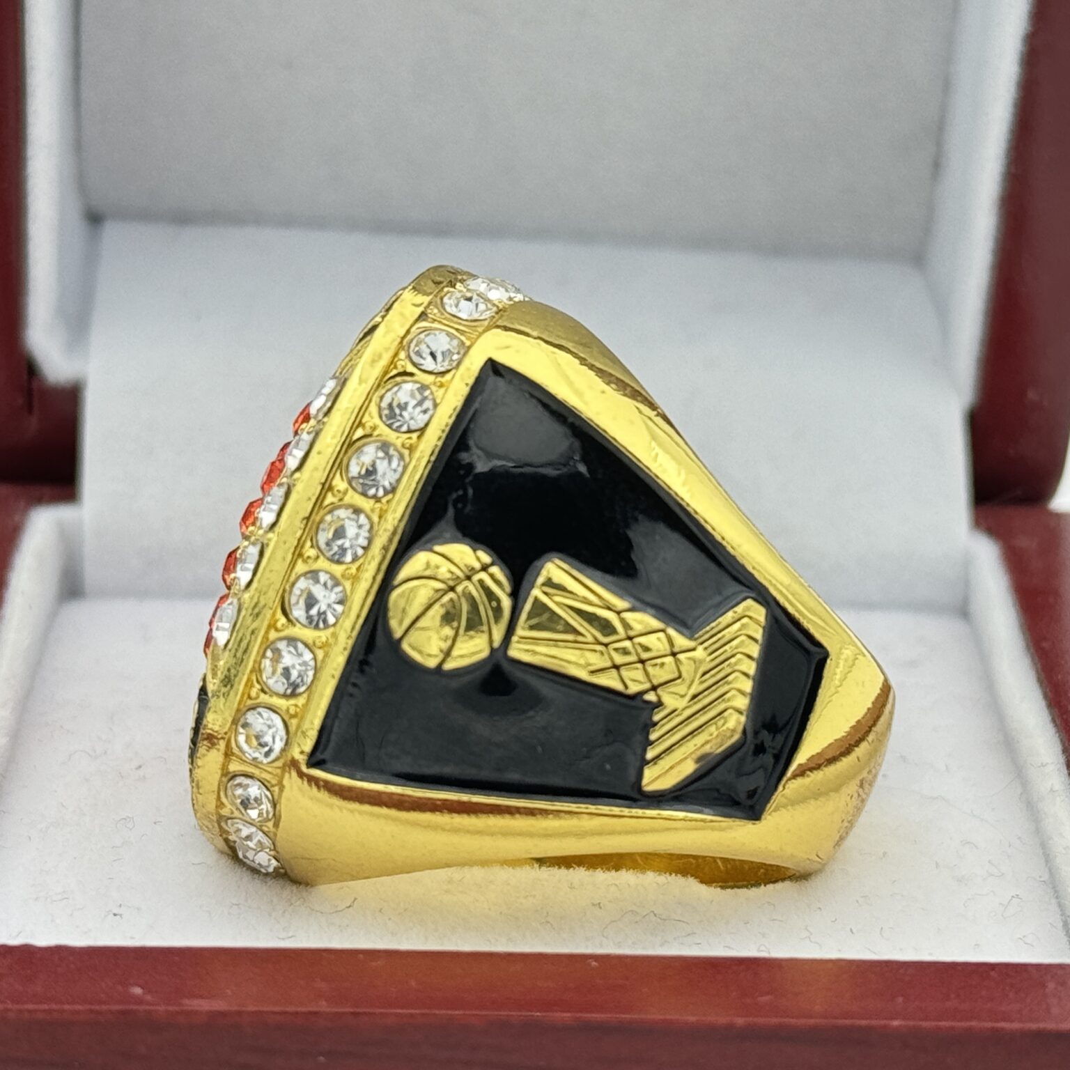 BASKETBALL RINGS - Championship Rings, Medals & Awards