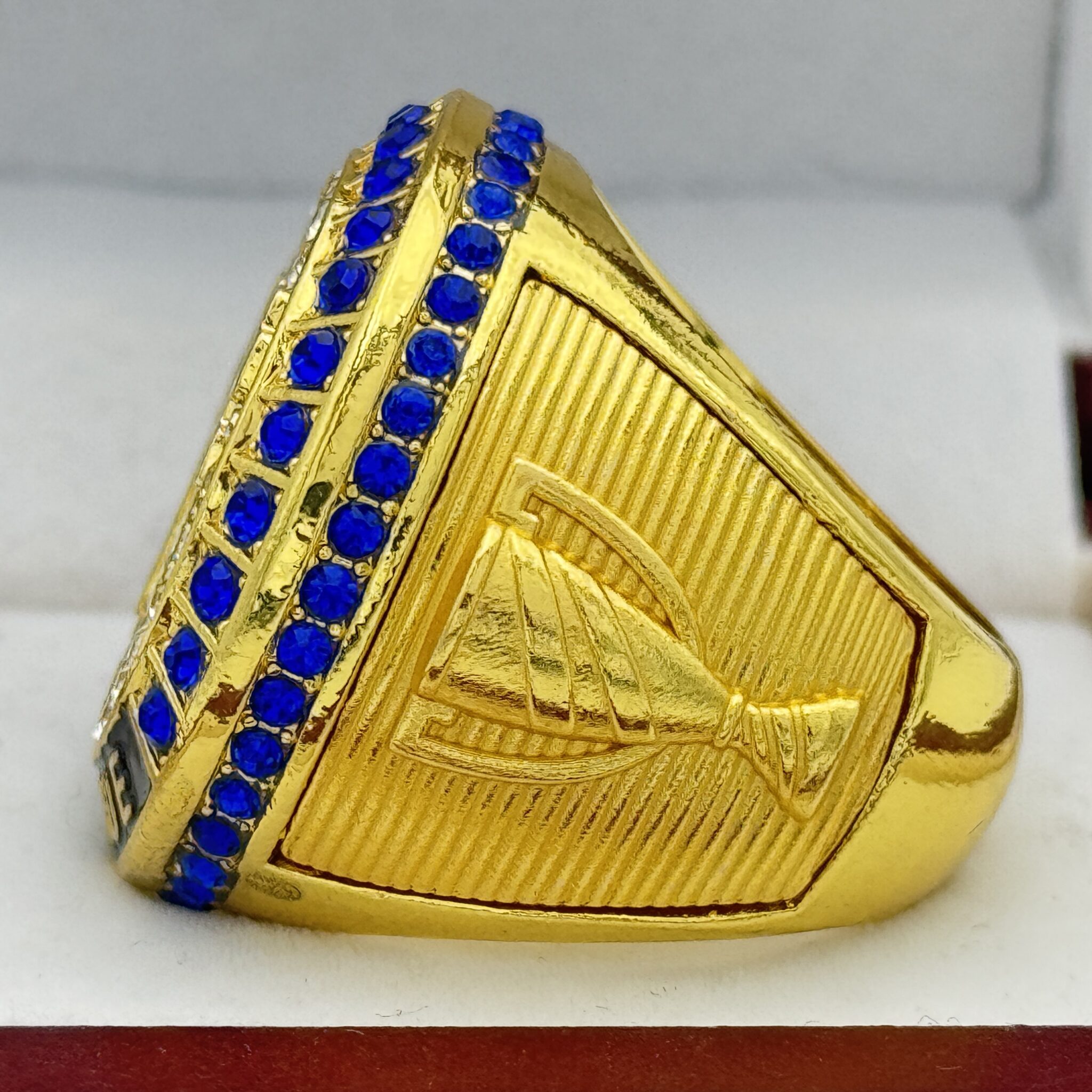 RINGS - Championship Rings, Medals & Awards