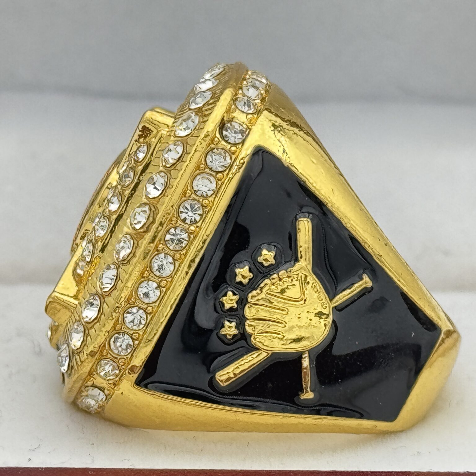 Baseball - Championship Rings, Medals & Awards