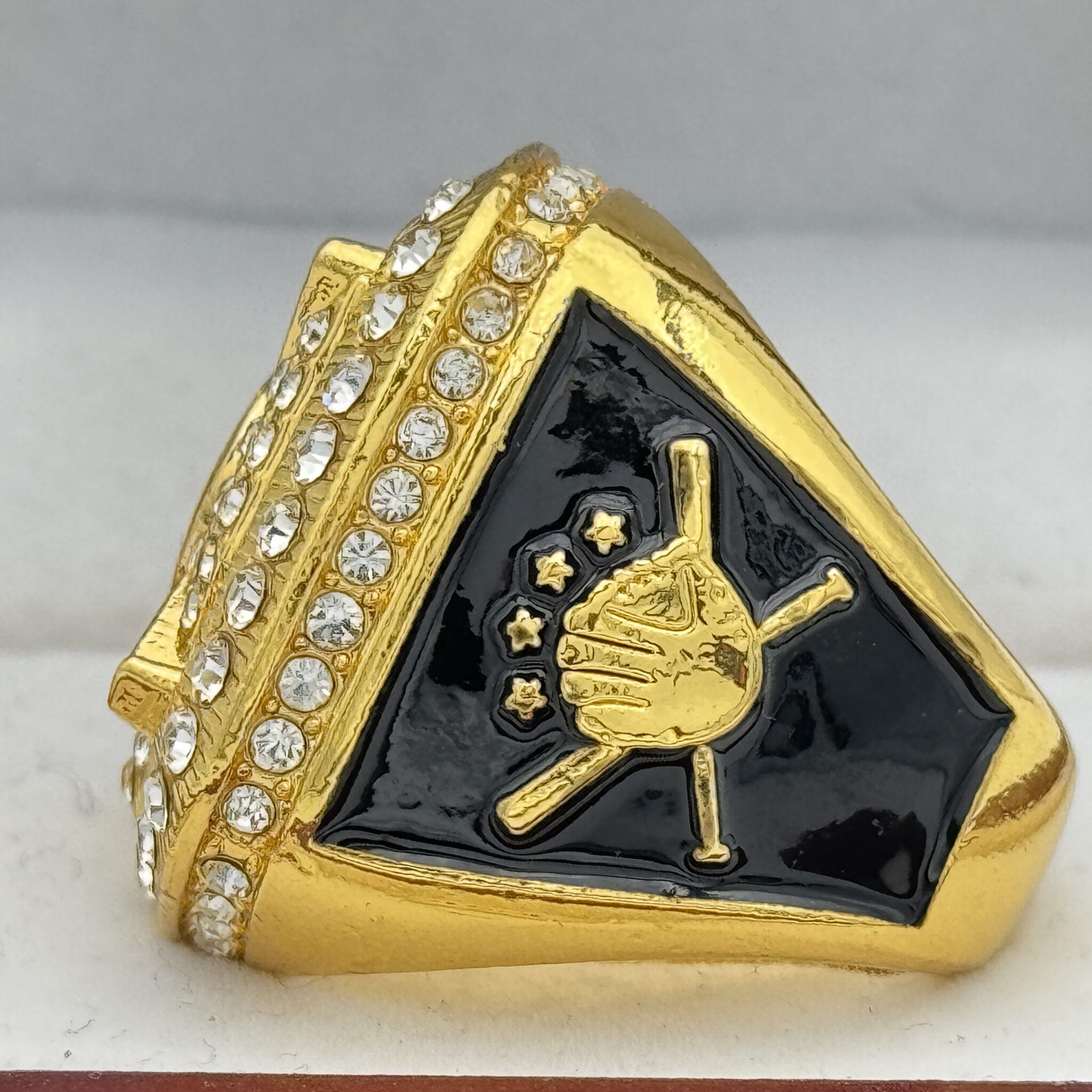 Baseball - Championship Rings, Medals & Awards