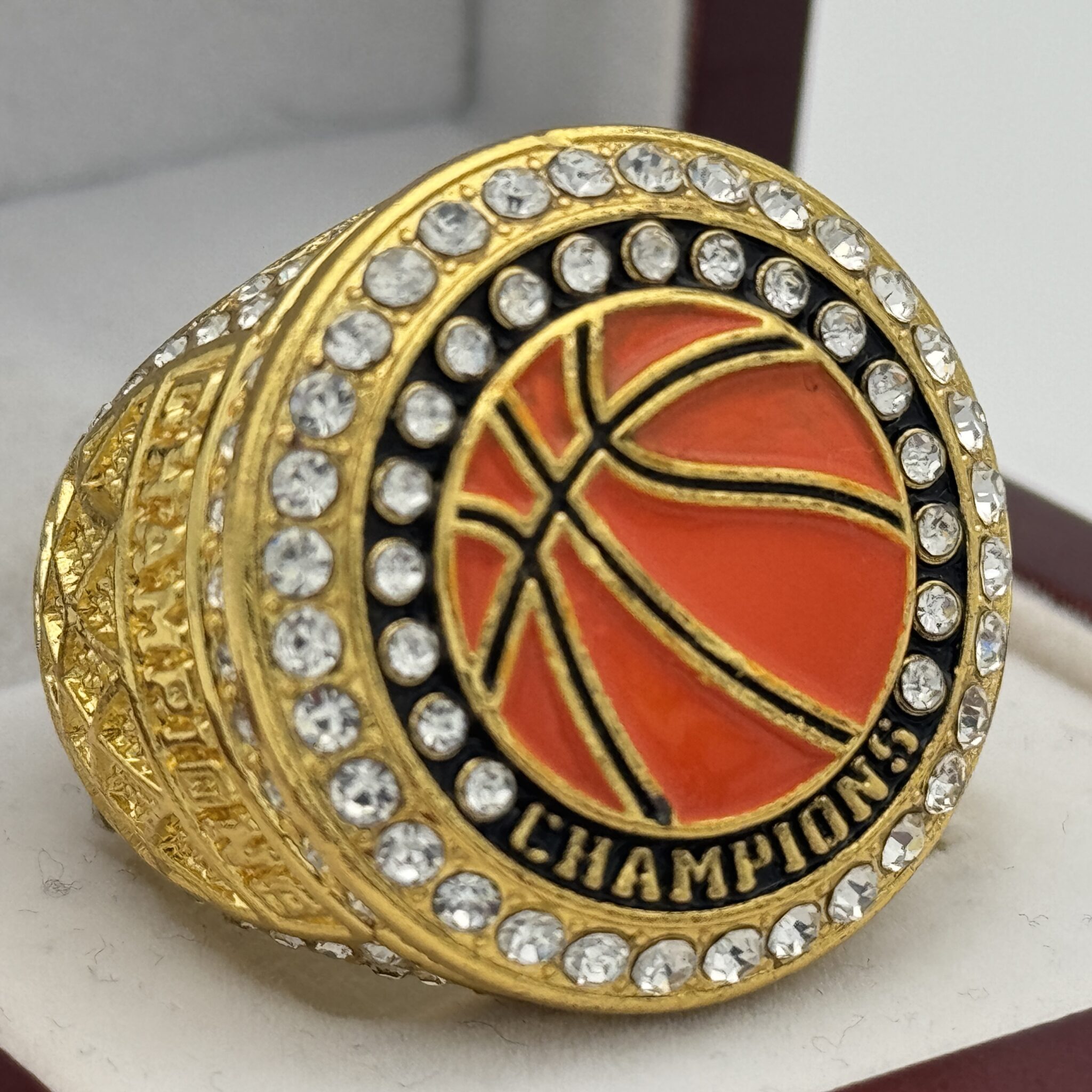 BASKETBALL RINGS - Championship Rings, Medals & Awards