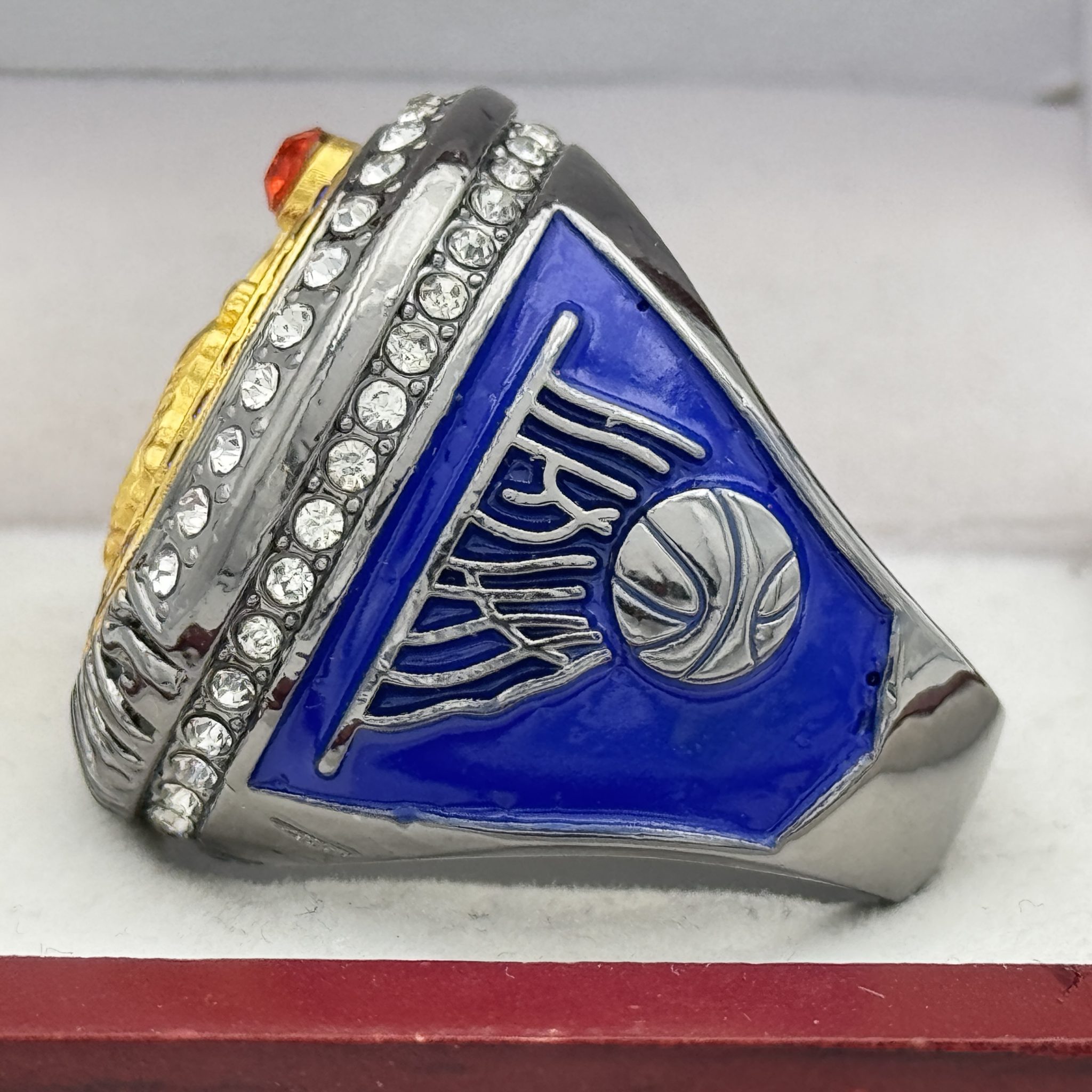 BASKETBALL RINGS - Championship Rings, Medals & Awards